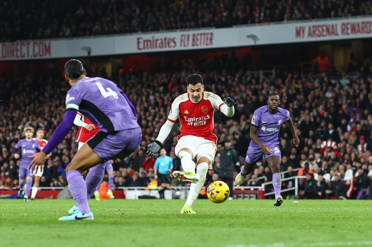 Arsenal triumphs over Liverpool in Premier League Showdown, reigniting ...